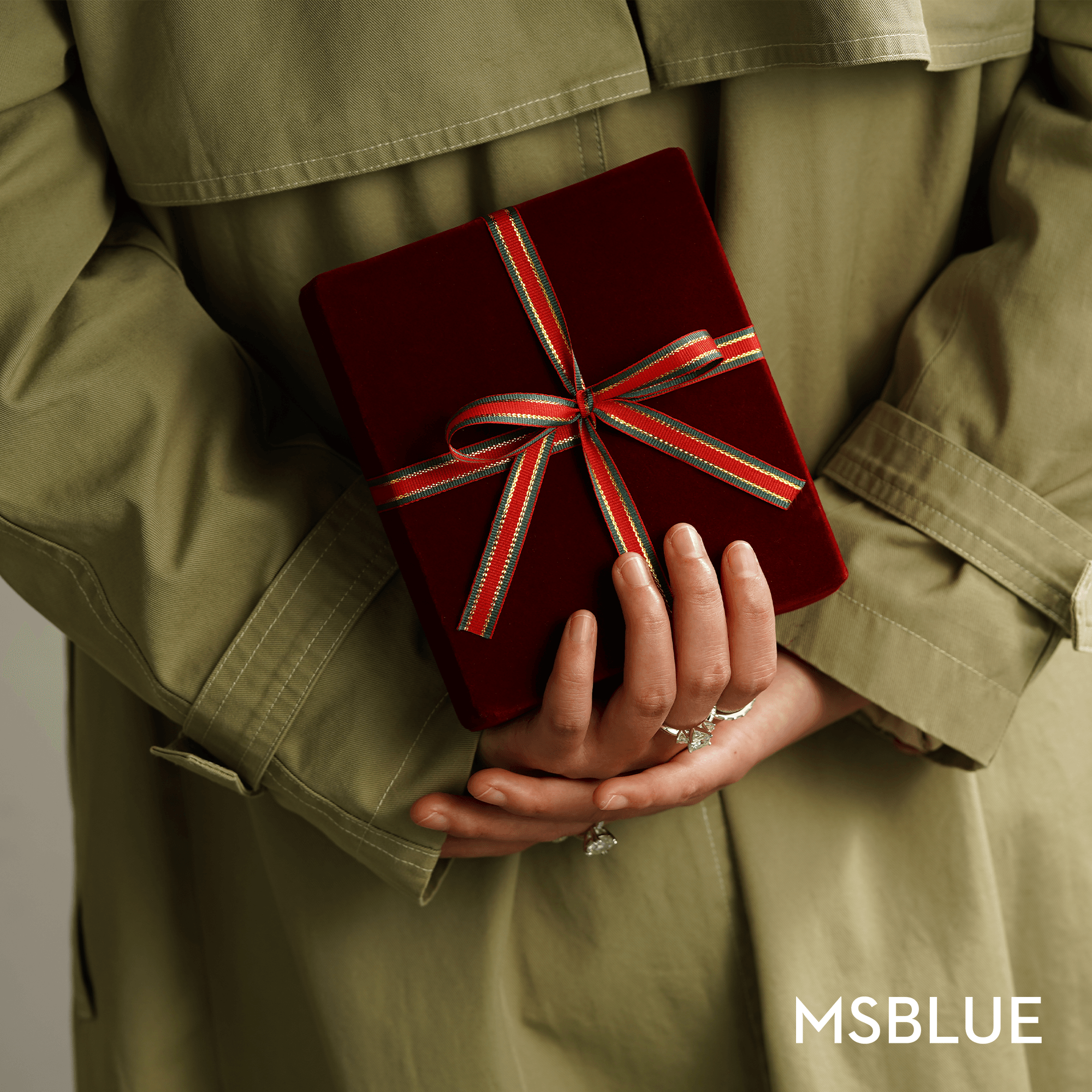 Embrace the Future with 10 Jewelry Gifting Trends for New Year 2024 – A ...